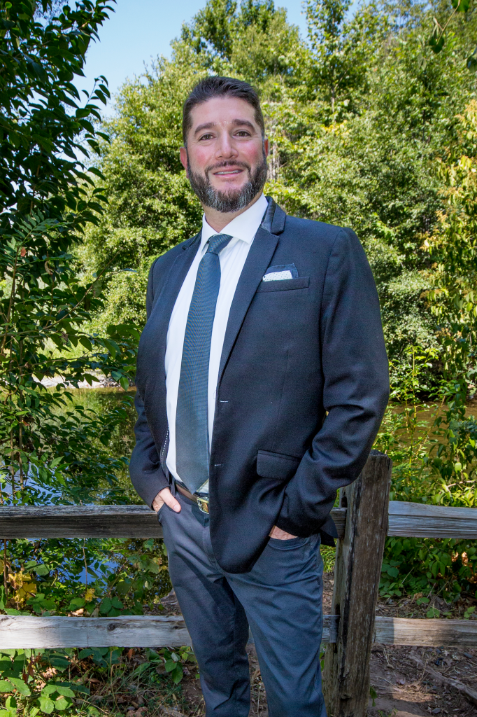 Connecting, Motivating, Inspiring | Christian Godoy