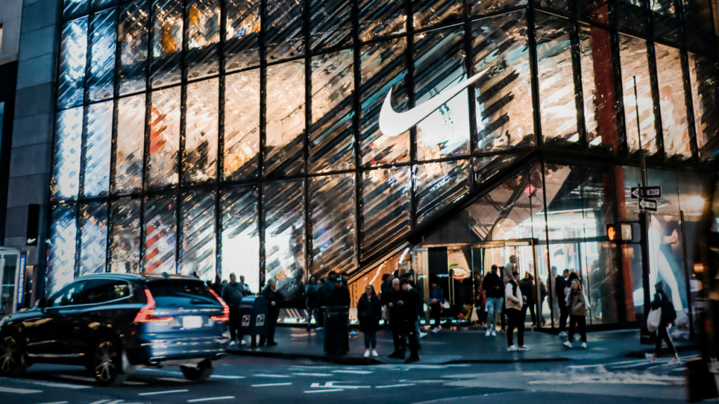 Ackman’s Pershing Square Bets Big on Nike, Data Center Stock